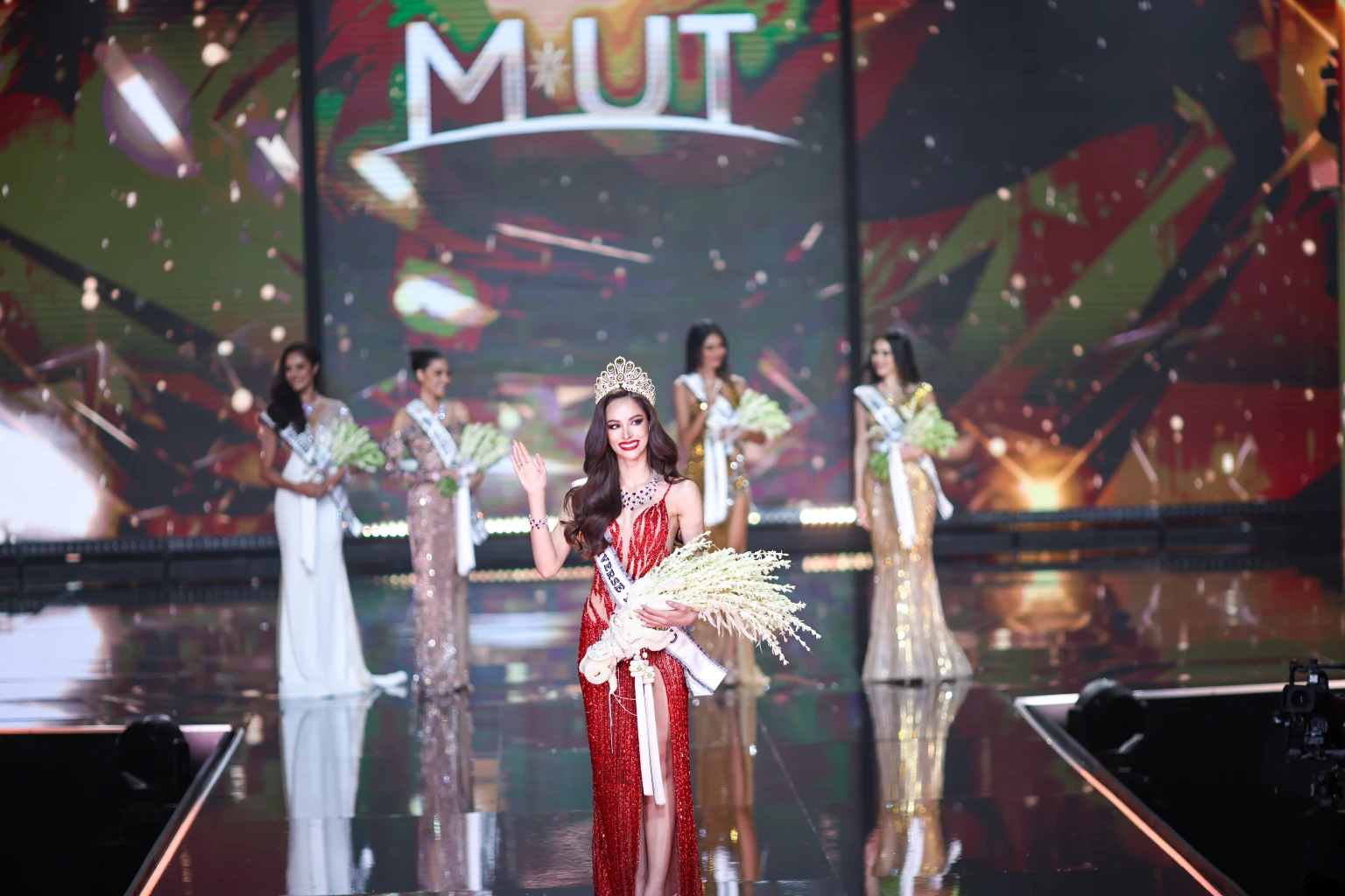 “แอนนา เสืองามเอี่ยม” สาวงามผู้พลิกชีวิตตามหาฝัน คว้ามงกุฎ MUT 2022