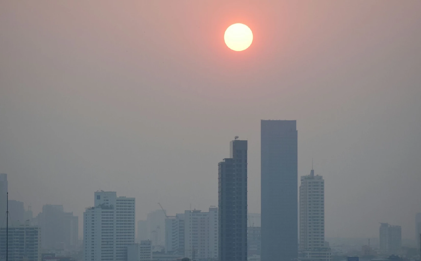 กทม.อ่วม ฝุ่น"PM2.5"เกินมาตรฐาน 34 พื้นที่ เช็กจุดงดกิจกรรมกลางแจ้งที่นี่