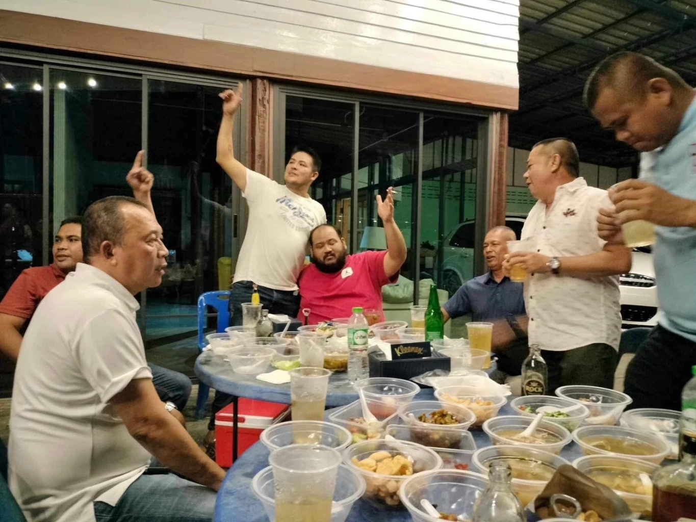 อดีตพระเอกดัง ที่เป็นอดีตรอง ผวจ.ประจวบฯ บอกไม่เคยเห็น "กำนัน" ไว้เครา