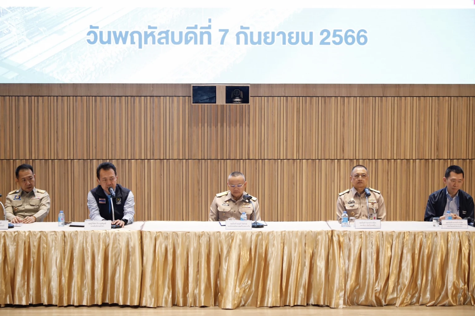 ทรภ.1 ปิดศูนย์ปฎิบัติการขจัดน้ำมัน หลังไม่พบคราบน้ำมันในทะเล ติดต่อ 3 วัน