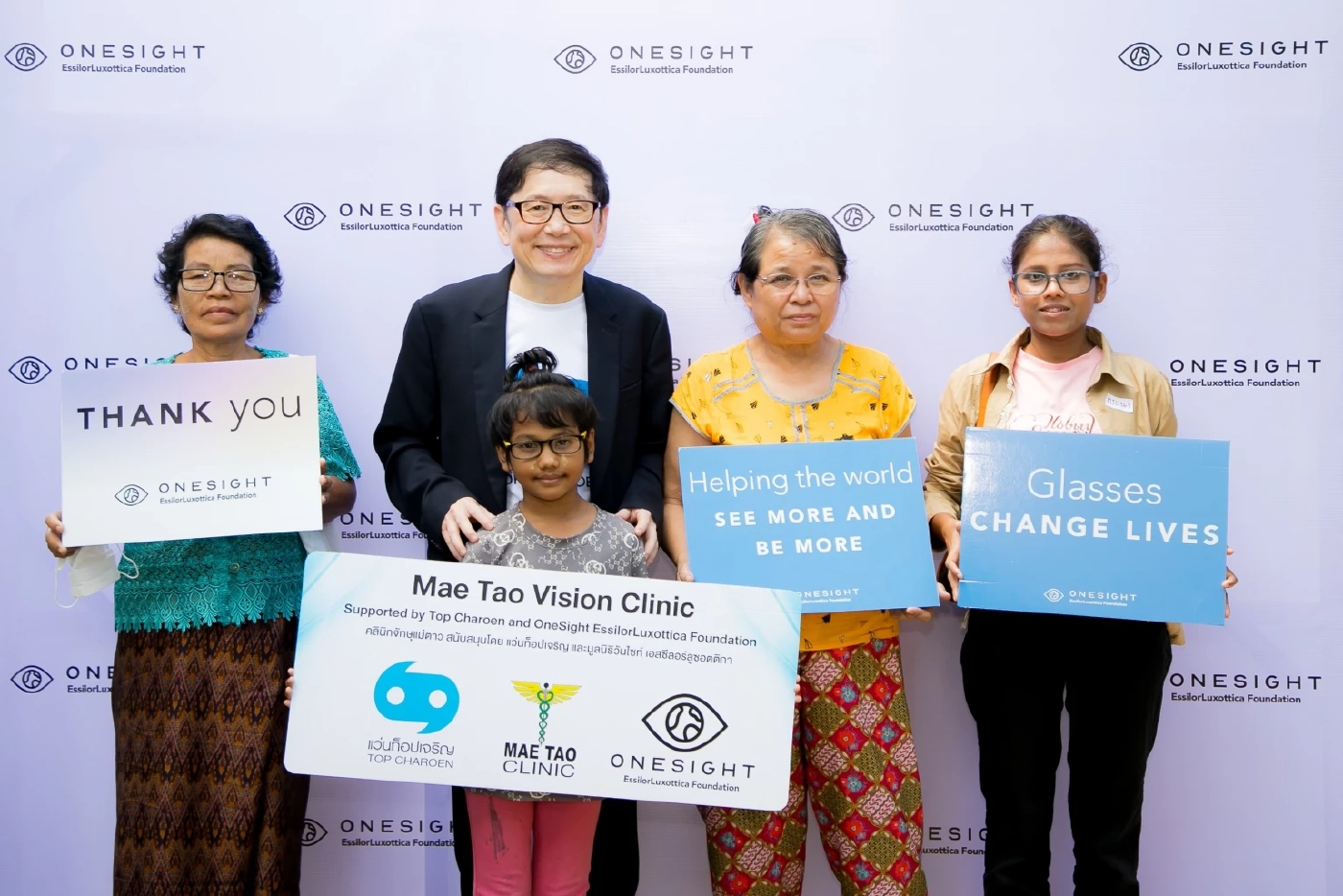 แว่นท็อปเจริญ ร่วมกับ มูลนิธิวันไซท์ฯ สานต่อโครงการ ONESIGHT