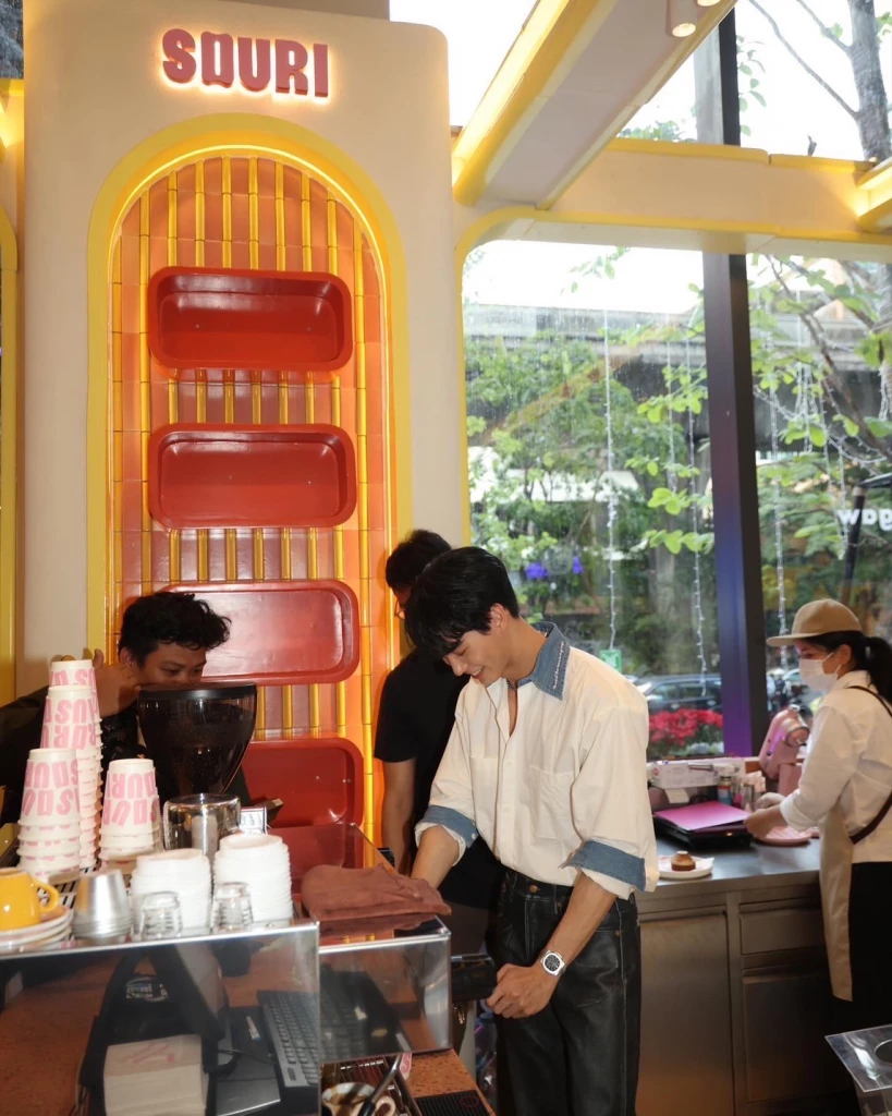 "วิน เมธวิน" เปิดร้านขนม "SOURI" พิกัด "EMSPHERE" แฟนคลับตามไปอุดหนุนเพียบ